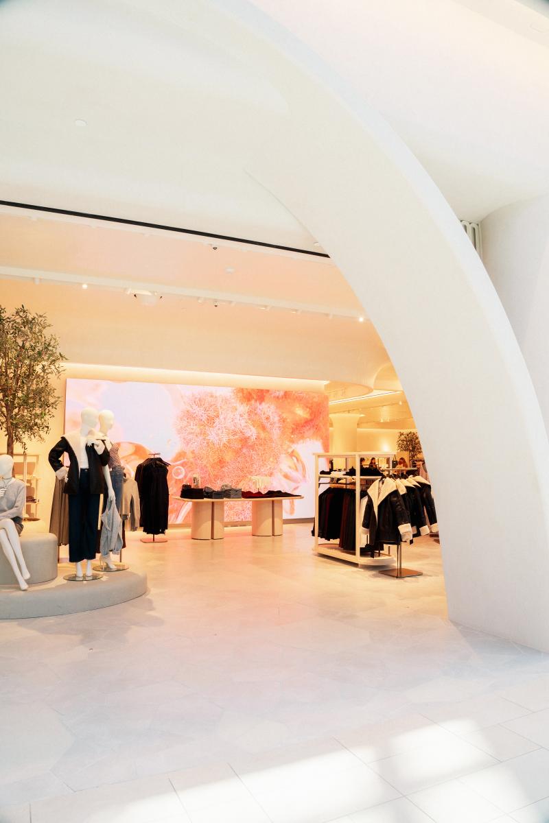 Dynamite Royalmount Flagship Store